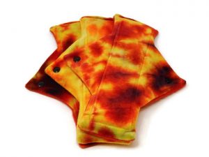 Interlabial Pads + Interlabial Petals: Are They Right For You?